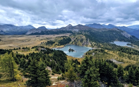 Rock Isle Lake, British Columbia - Lakes & Nature Background Wallpapers ...